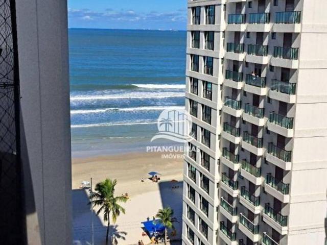 Apartamento amplo com 3 suítes, vista para o mar 50 metros da praia, na Praia das Pitangueiras no Gu