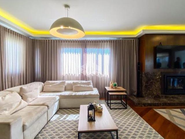 Apartamento amplo com 03 dormitórios 01 suíte no Bairro Higienópolis