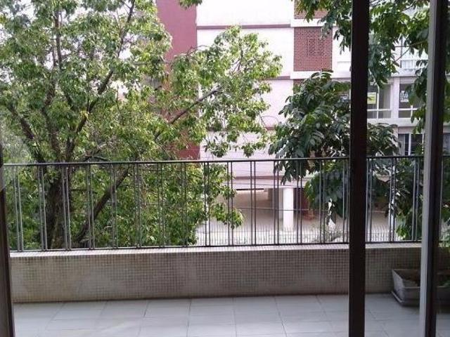 Apartamento amplo com 03 dormitórios