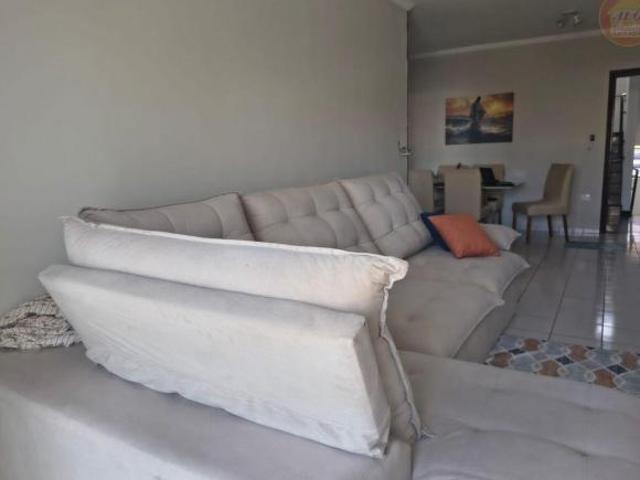Apartamento amplo com 03 sacadas na Vila Tupi Praia Grande/SP