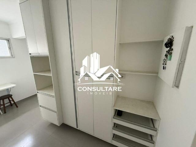 Apartamento Amplo com 2 Quartos e Vaga Suficiente no Gonzaga, Santos