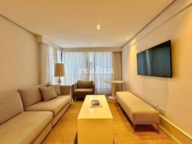 APARTAMENTO AMPLO COM 2 SUÍTES