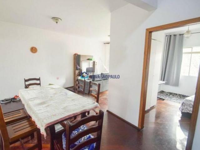Apartamento amplo com 4 dormitórios e suíte a 5 minutos do Metrô Praça da Árvore ? Mirandópolis