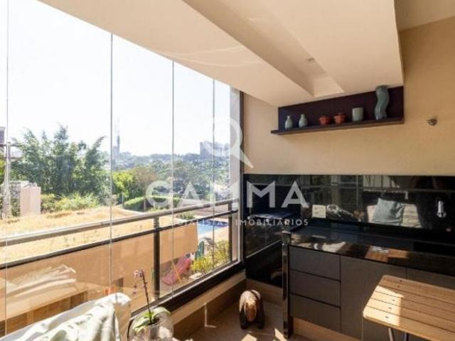 Apartamento Amplo com 4 Quartos e 5 Vagas A Venda Na Vila Madalena