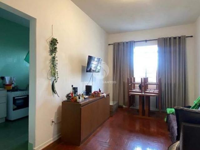 Apartamento amplo com 74m2 varanda na Encruzilhada/Santos