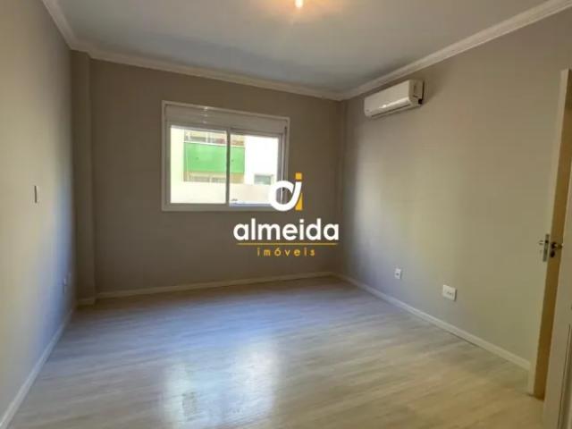 Apartamento amplo com terraço e jacuzzi