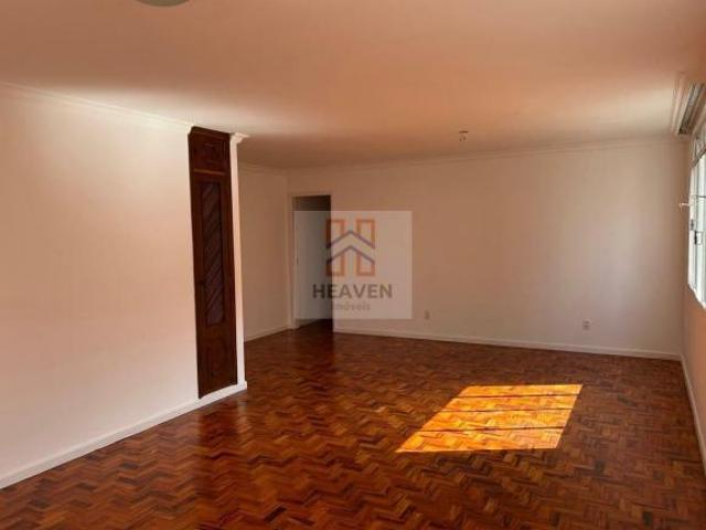 APARTAMENTO AMPLO, COM VAGA