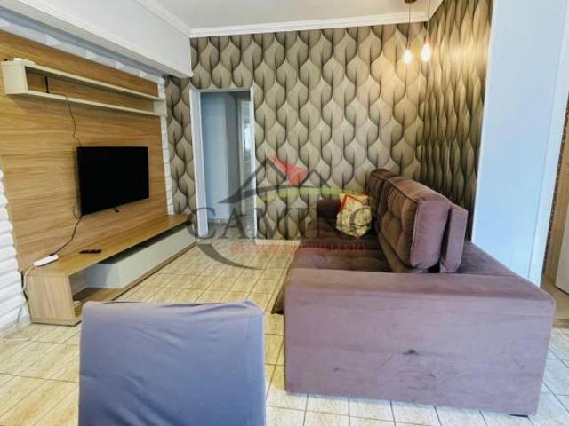 Apartamento Amplo com Varanda e 4 Dormitórios nas Astúrias – Guarujá