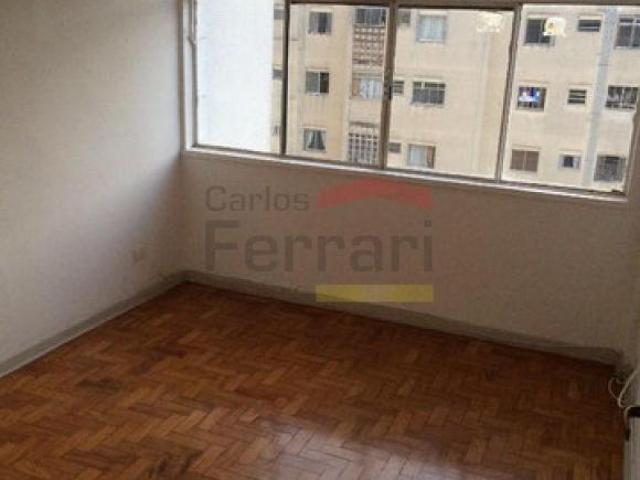 Apartamento amplo de 70m² Aclimação