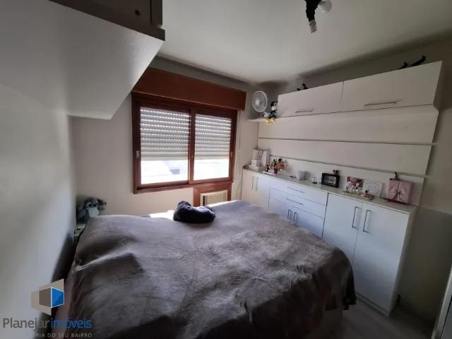 Apartamento amplo de 1 dormitório, 1 vaga, churrasqueira e área de serviço separada