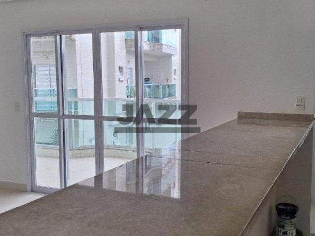 Apartamento Amplo de 3 Dormitórios no Centro de Caraguatatuba 100 m² com Suíte e 2 Vagas!
