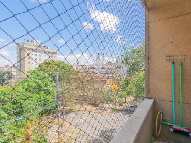 Apartamento Amplo de Esquina com 93m² no Bairro Petrópolis