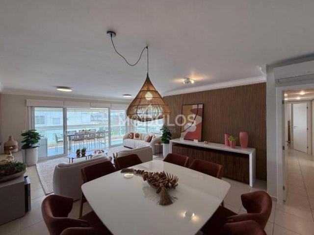 Apartamento amplo decorado com 4 dormitórios à venda, 186 m² por R$ 4.700.000,00