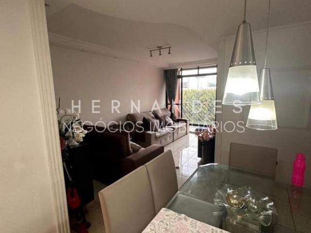 Apartamento amplo disponível para venda no coração de Alphaville