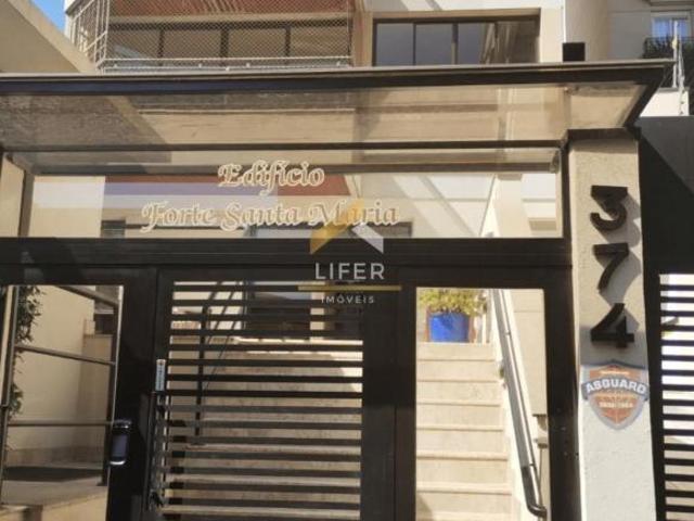 Apartamento amplo e bem localizado à venda