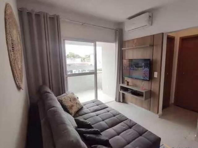 Apartamento Amplo e bem localizado, porteira fechada!