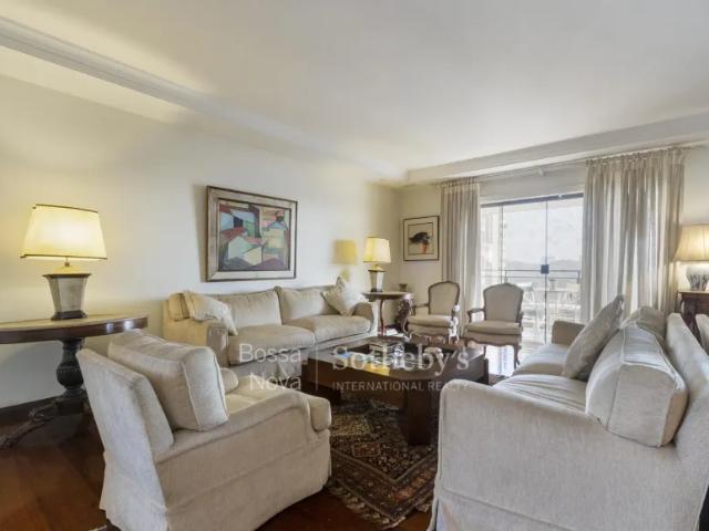 Apartamento amplo e com vista