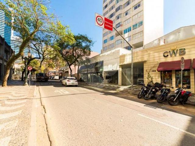 Apartamento Amplo e Exclusivo no Coração de Curitiba Comendador Araújo, Centro