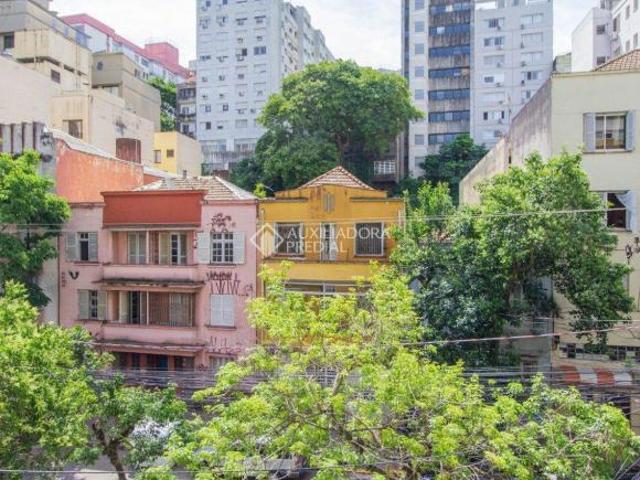 Apartamento amplo, iluminado