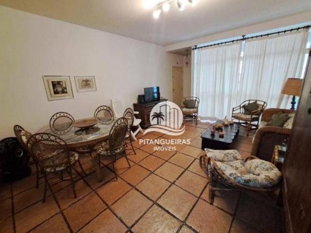 Apartamento amplo mobiliado 1 vaga de garagem 1 quadra da praia
