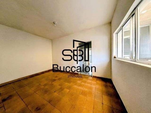 Apartamento Amplo na Vila Mathias — Santos/SP | 57 m² • 2 Quartos • Sala Espaçosa • Excelente Ventil