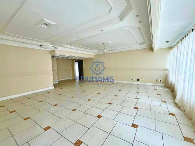 Apartamento amplo, na quadra do mar Praia das Pitangueiras Guarujá SP