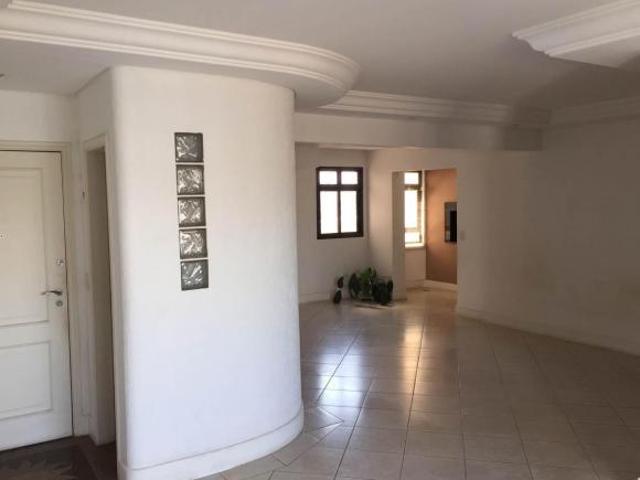 Apartamento Amplo no Alto da Glória | 4 Quartos, 2 Suítes e Churrasqueira no Maison Laffite