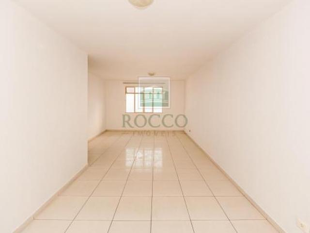 Apartamento amplo no Bacacheri – 3 quartos, 1º andar