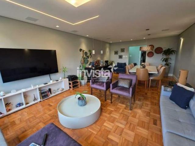 Apartamento amplo, reformado e sofisticado à venda 185m² | 3 dormitórios | 2 suítes em Santos