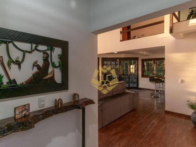 apartamento andar alto ao lado do clube curitibano