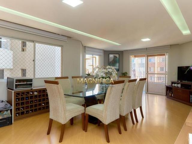 Apartamento andar alto Bigorrilho