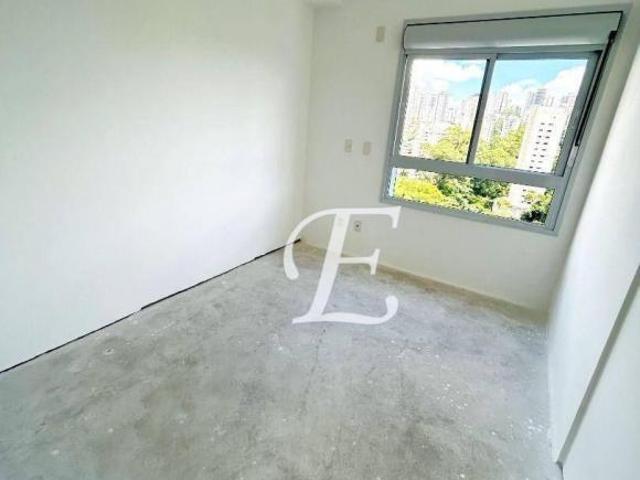 Apartamento,andar alto,com 2 suítes à venda, 94 m², 2 vagas e deposito Panamby, perto shopping
