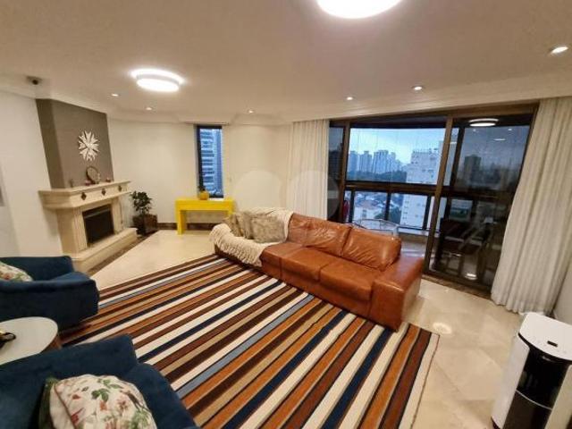 APARTAMENTO ANDAR ALTO SANTANA