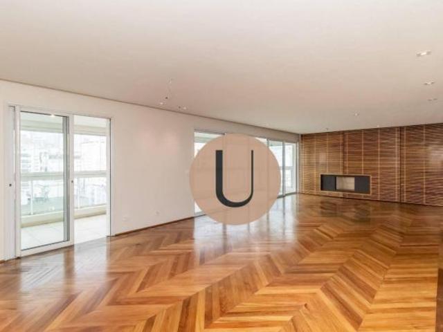 Apartamento andar alto varanda 3 quartos