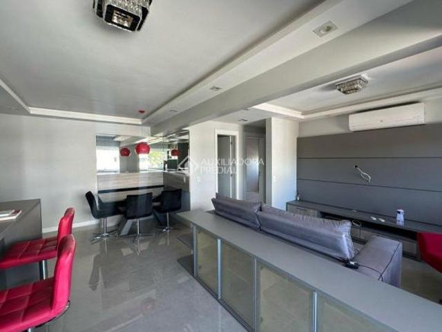 APARTAMENTO ANDAR ALTO, 03 QUARTOS COM SUÍTE FINAMENTE DECORADO