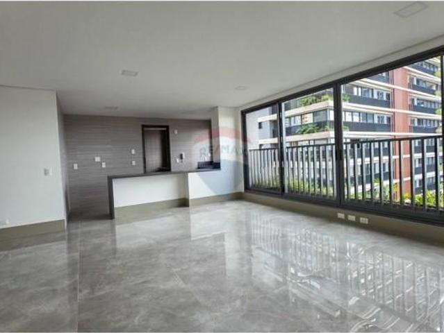 Apartamento Andar Alto 4 Suítes 157m² 2 vagas no Real Bothanic Águas Claras