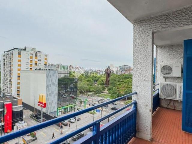 Apartamento andar inteiro Moinhos de Vento