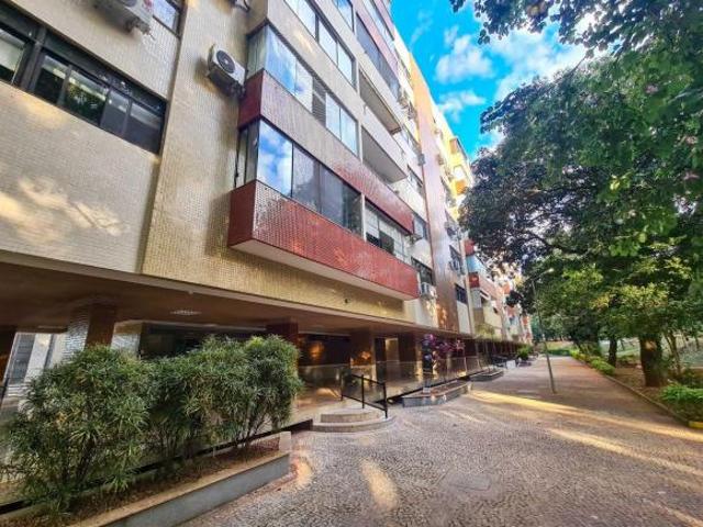 APARTAMENTO / ASA NORTE / 116 NORTE / 3 QUARTOS 1 SUITE / ACEITA FINANCIAMENTO / 61 3595 1212