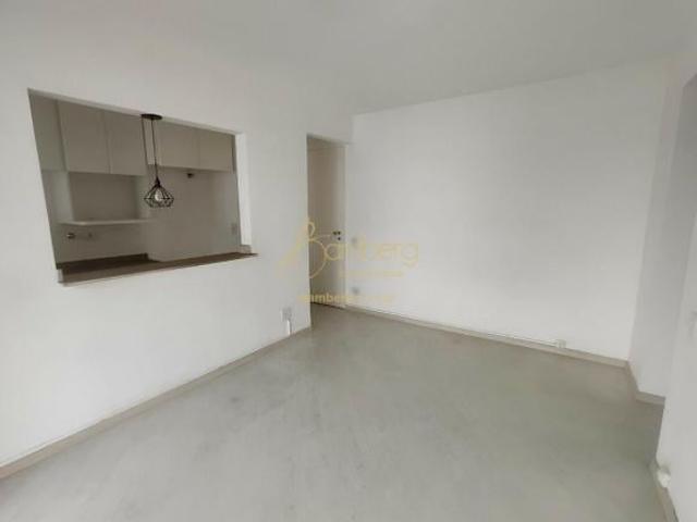 Apartamento arejado com terraço, imperdível, 1 dormitório, 1 vaga