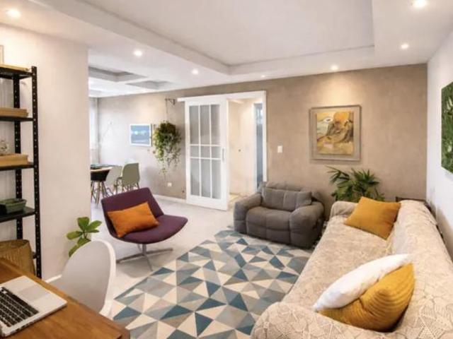 Apartamento bairro Cabral 2 quartos, 54m2 útil, 1 suite