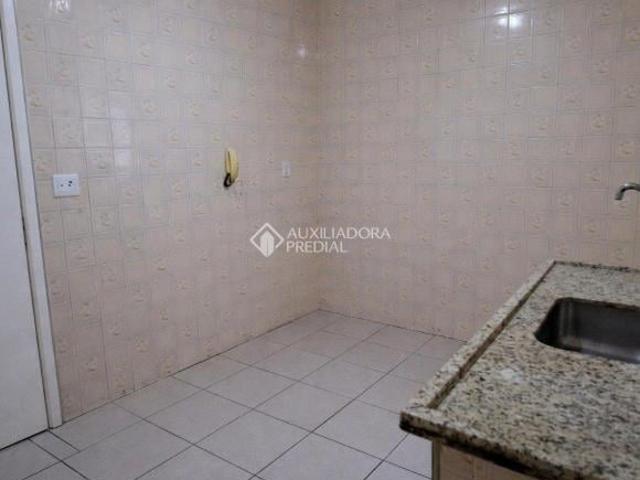 Apartamento Bairro Santa Maria em São Caetano do Sul com 2 quartos e 1 vaga