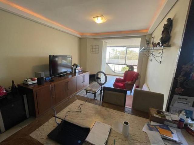 Apartamento bairro Tristeza, com 110 m² de área privativa, 03 dormitórios sendo