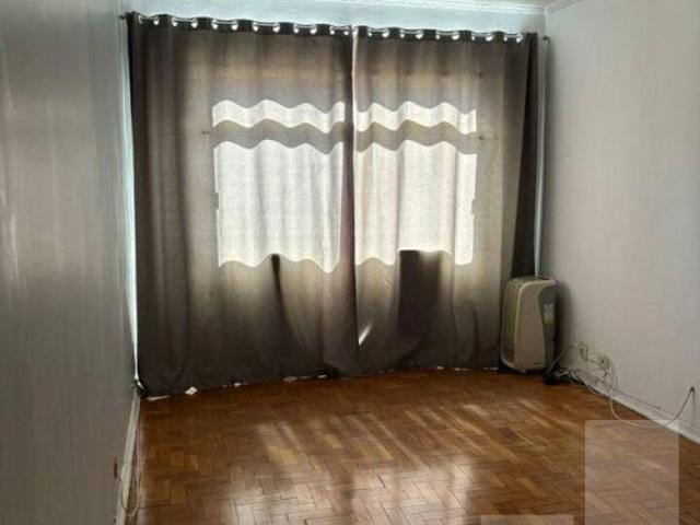 Apartamento bem conservado, 1 dormitório e 1 vaga Consolação