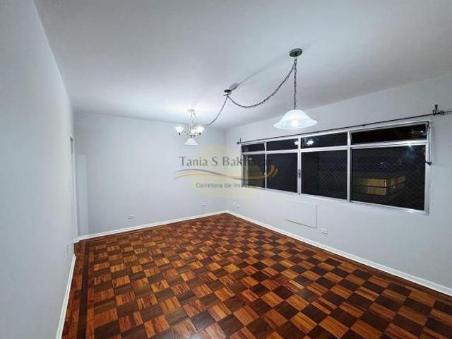 Apartamento bem conservado de frente Bairro Embaré Santos/SP