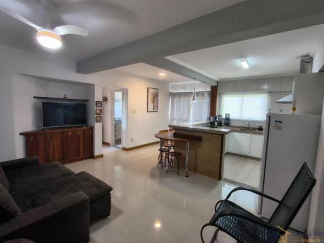 Apartamento bem localizado
