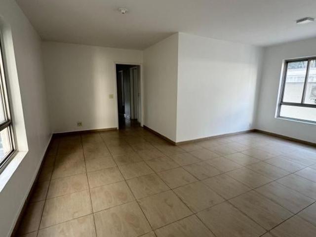 Apartamento bem localizado e iluminado