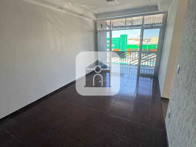 Apartamento bem localizado em avenida Bairro Brasil