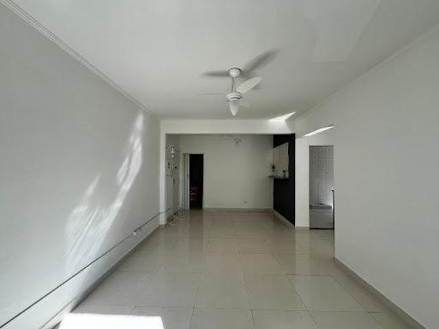 Apartamento beira mar 2 dormitórios — Astúrias — Guarujá
