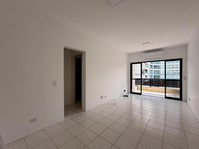 Apartamento beira mar com lazer — Barra Funda — Guarujá