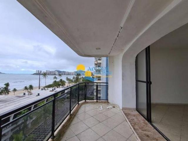 Apartamento beira mar com lazer — Pitangueiras — Guarujá